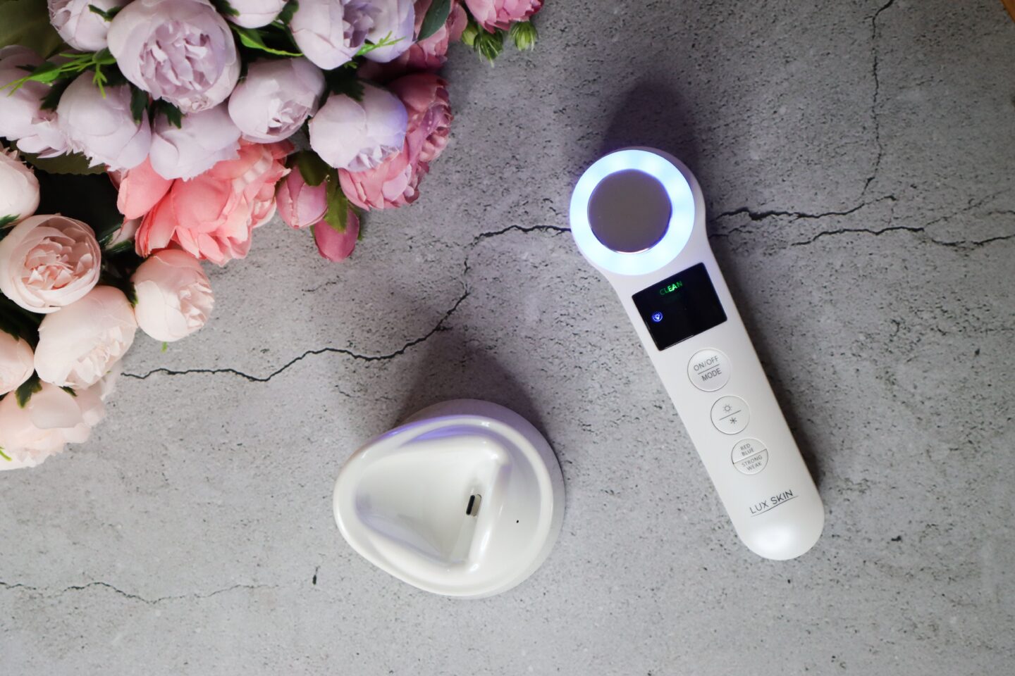 The ultimate Guide to Lux Skin - Skincare devices - Vanity Owl