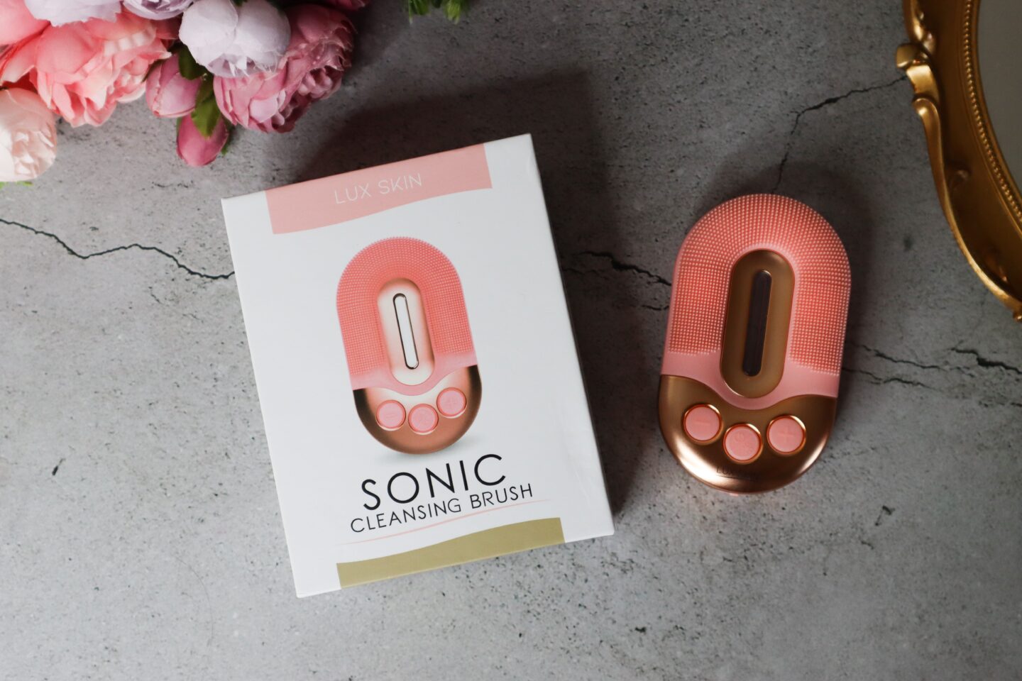 The ultimate Guide to Lux Skin - Skincare devices - Vanity Owl