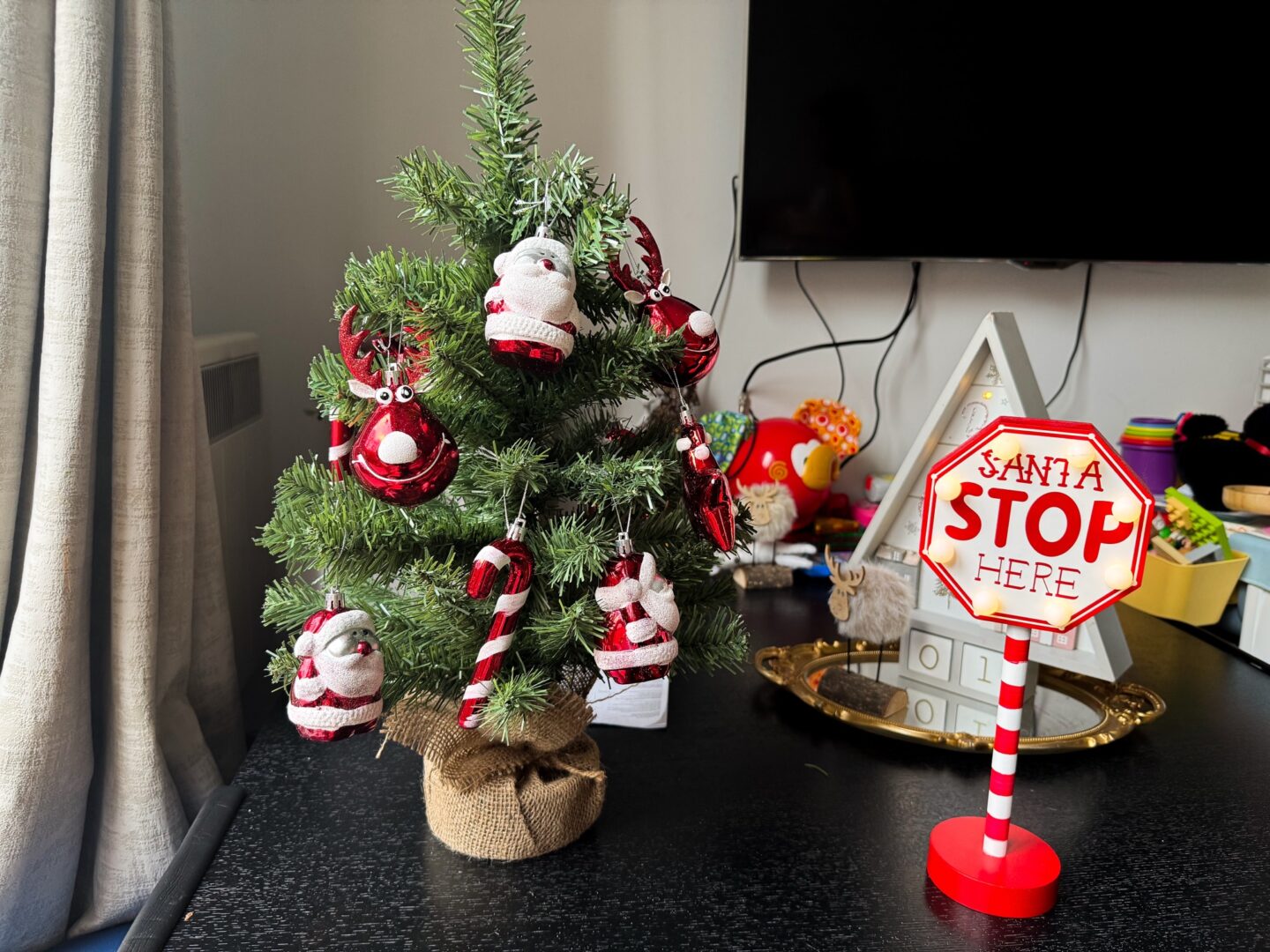 The super beautiful mini Christmas Tree - Vanity Owl